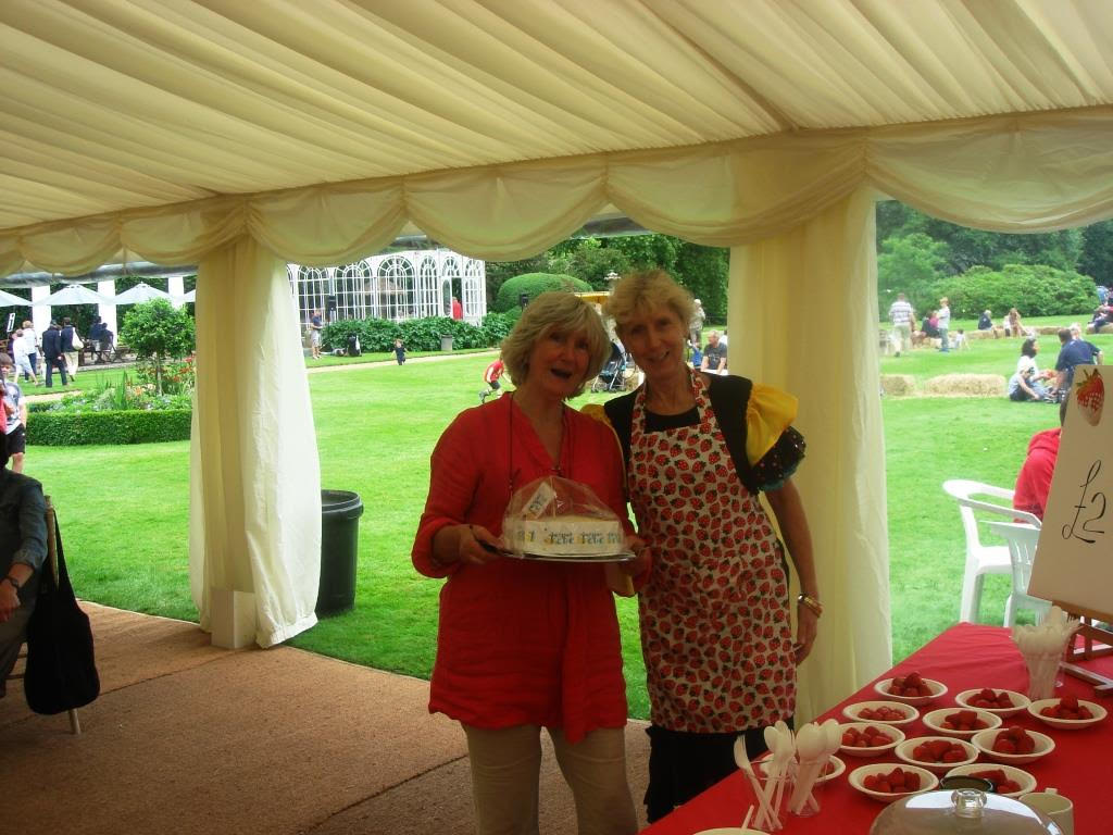 Avington Fete: exotic hats and enormous fun in Avington Park | Itchen ...